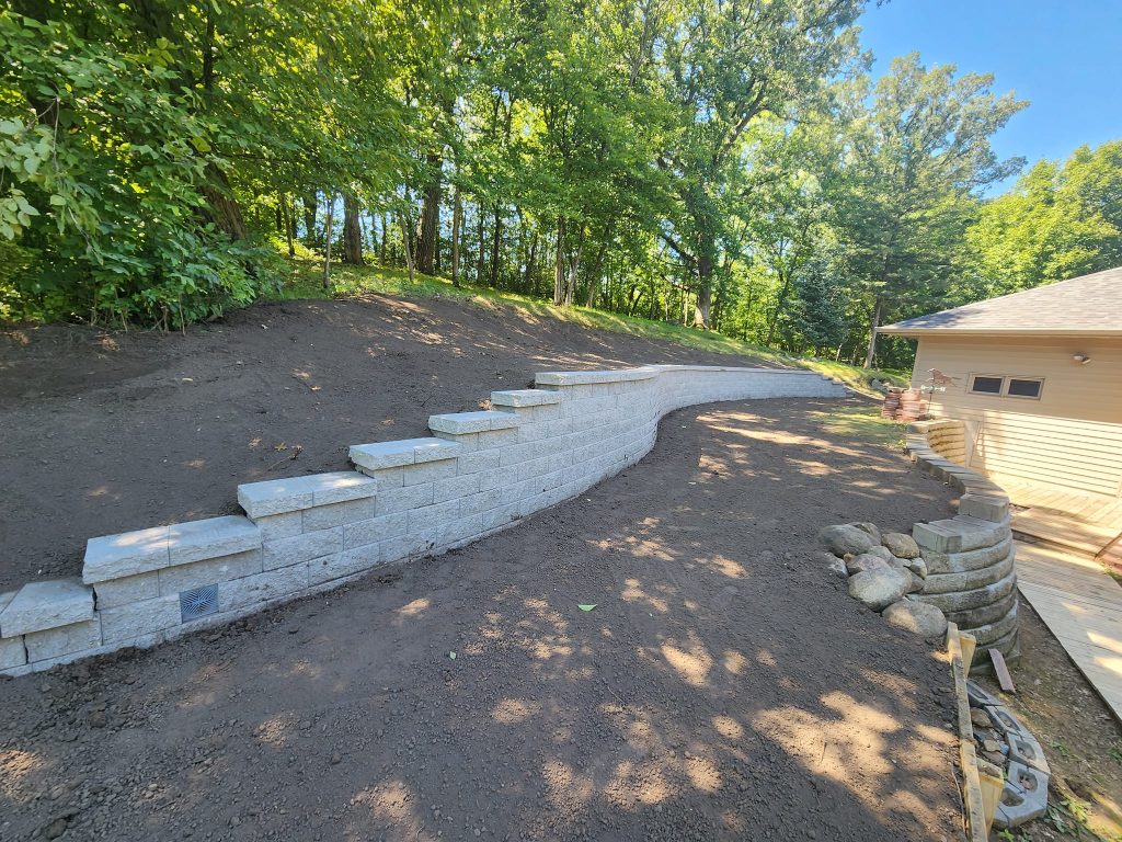 6 Mistakes to Avoid When Building a Retaining Wall